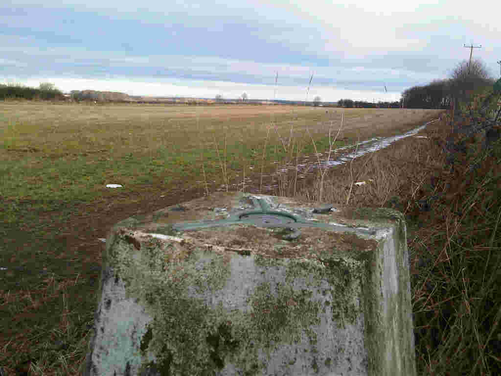 T:UK - Garforth Cliff