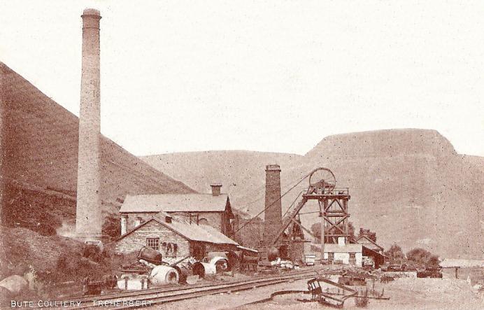 T:UK - Bute Colliery South Chimney