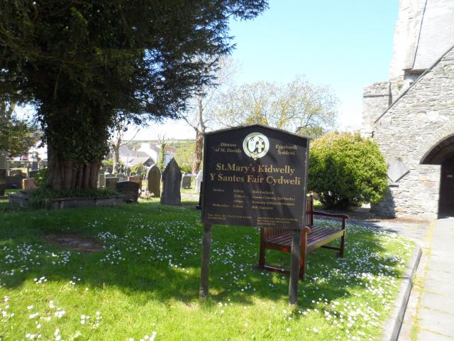 T:UK - Kidwelly Church Spire