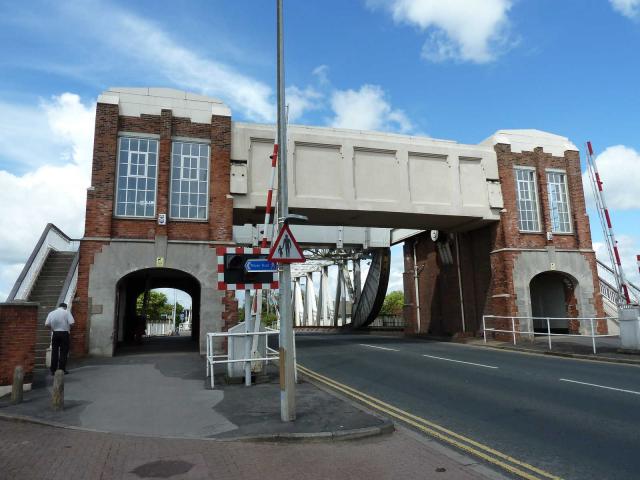 T:UK - Sutton Road Bridge