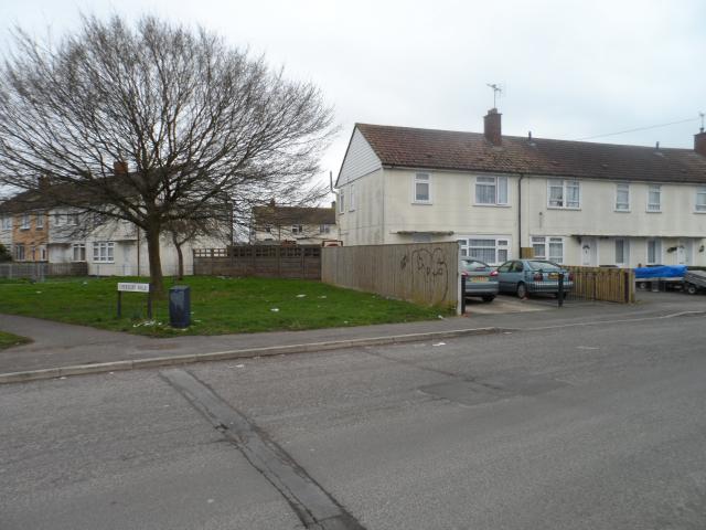 T:UK - Little Walcot Farm