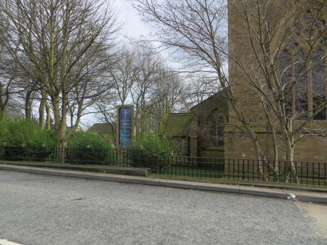 T:UK - Staincliffe Church Tower Centre