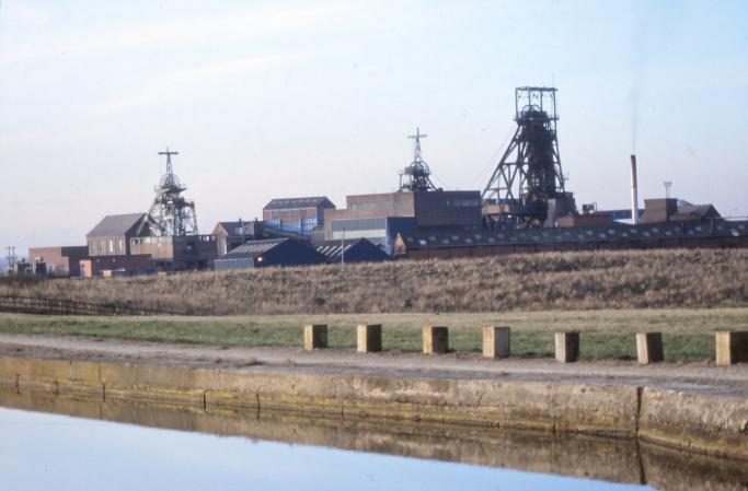 T:UK - Bickershaw Colliery Winding Gear
