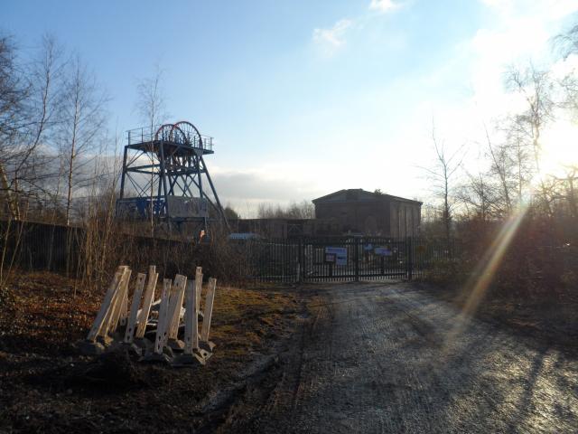 T:UK - Woodside Colliery Winding Gear