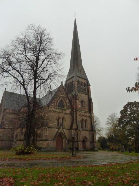 T:UK - Renfrew Church Spire