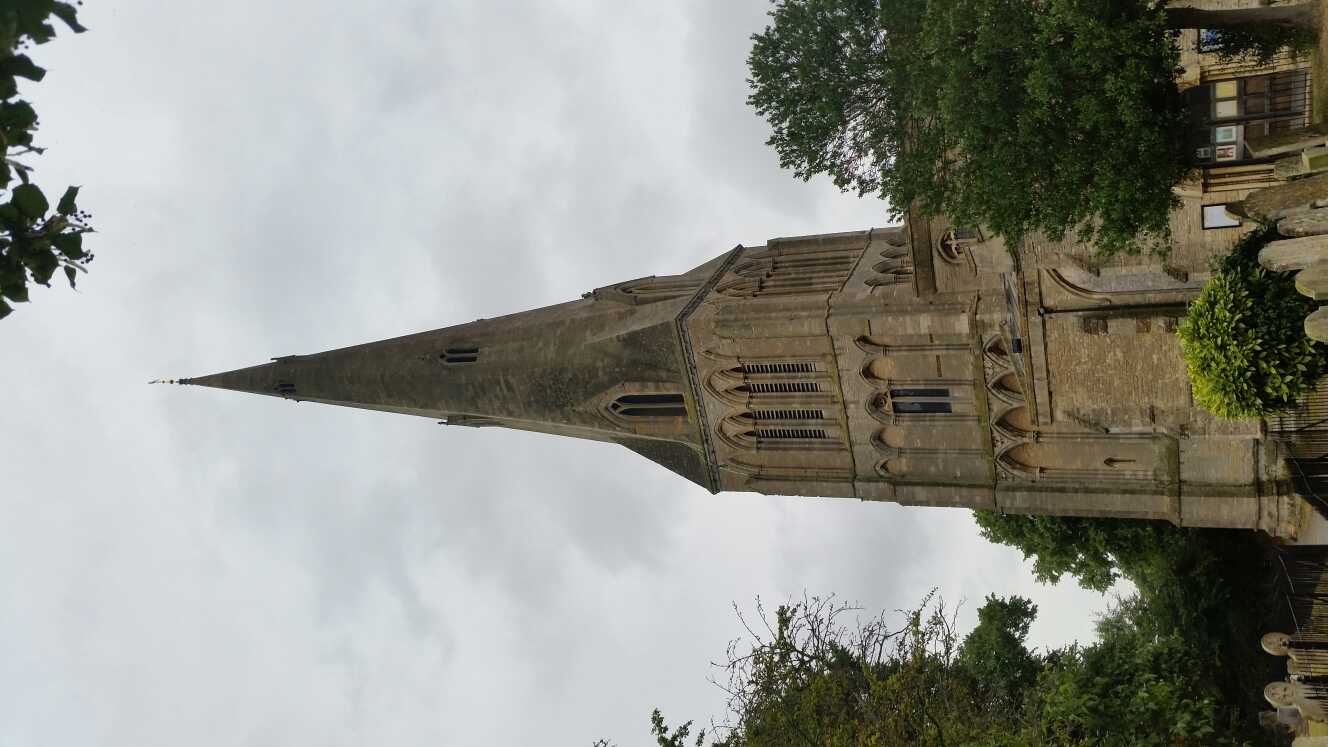 T:UK - Raunds Church Spire