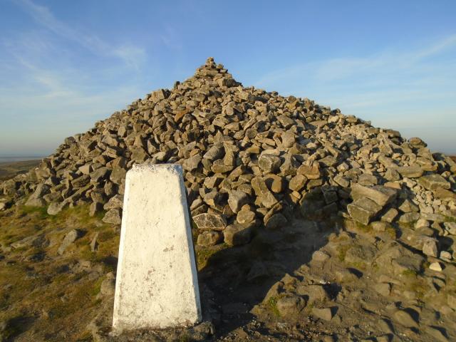 T:UK - Beamsley Beacon Pole