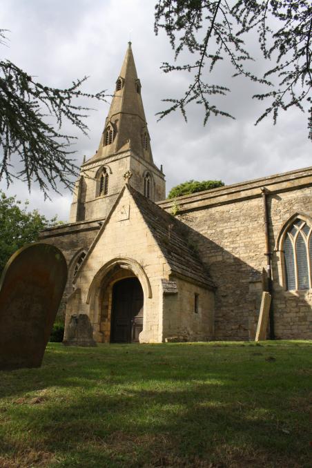 T:UK - Corby Church Spire