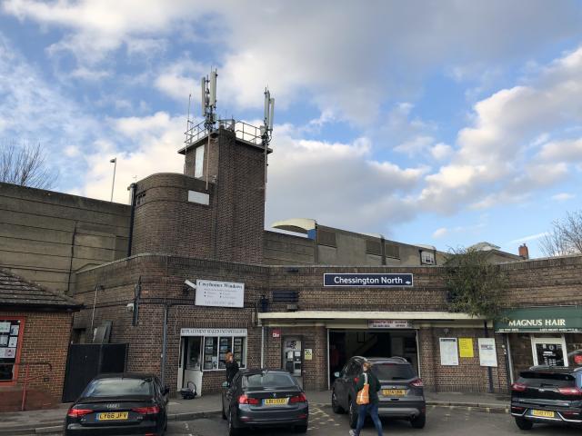 T:UK - Chessington North Station