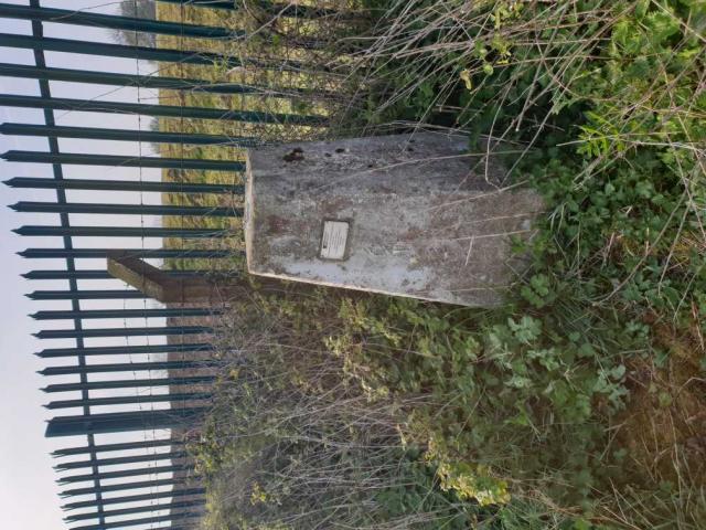 T:UK - Garforth Cliff