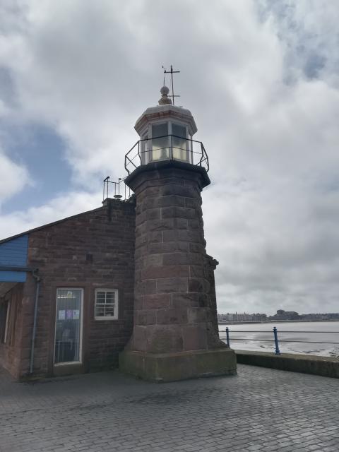 T:UK - Morecambe Harbour Lighthouse