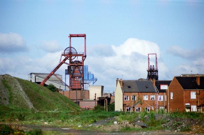 T:UK - Sharlston Colliery Bath House Pipe