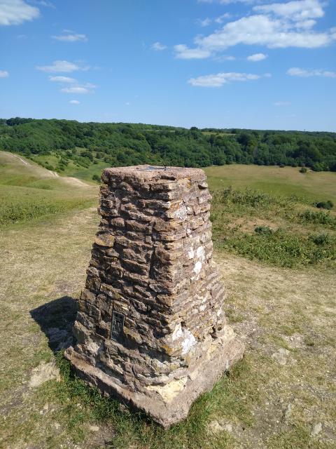 T:UK - Haresfield Beacon