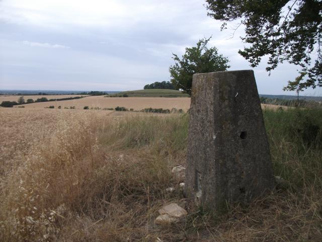 T:UK - Brightwell Barrow