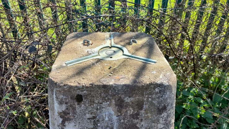 T:UK - Garforth Cliff