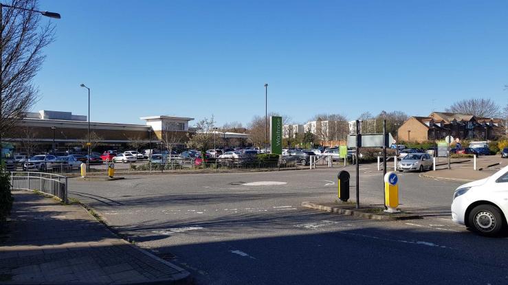 T:UK - Roxeth Gasholder Centre