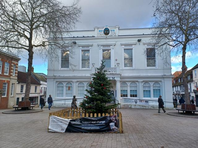T:UK - Basingstoke Town Hall