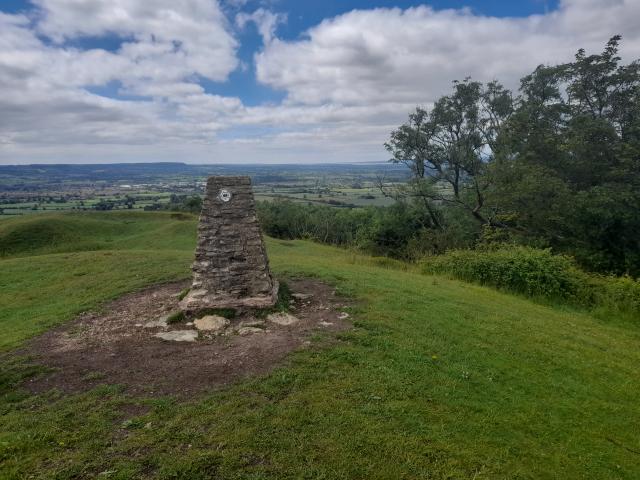 T:UK - Haresfield Beacon