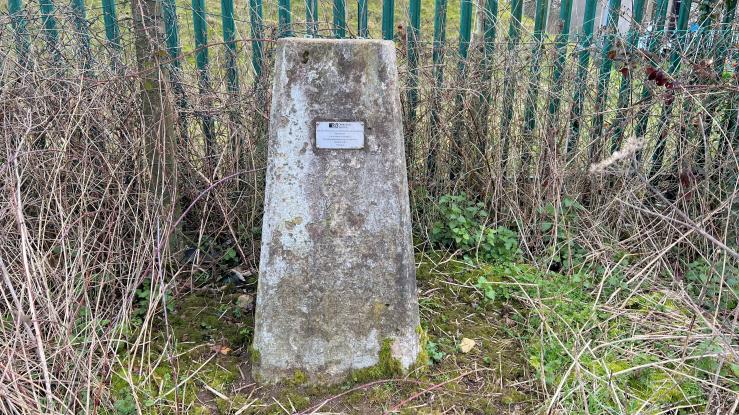 T:UK - Garforth Cliff