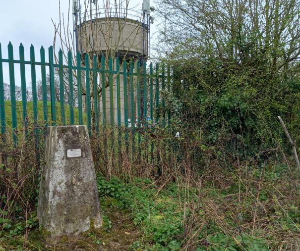 T:UK - Garforth Cliff