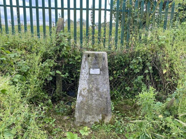 T:UK - Garforth Cliff